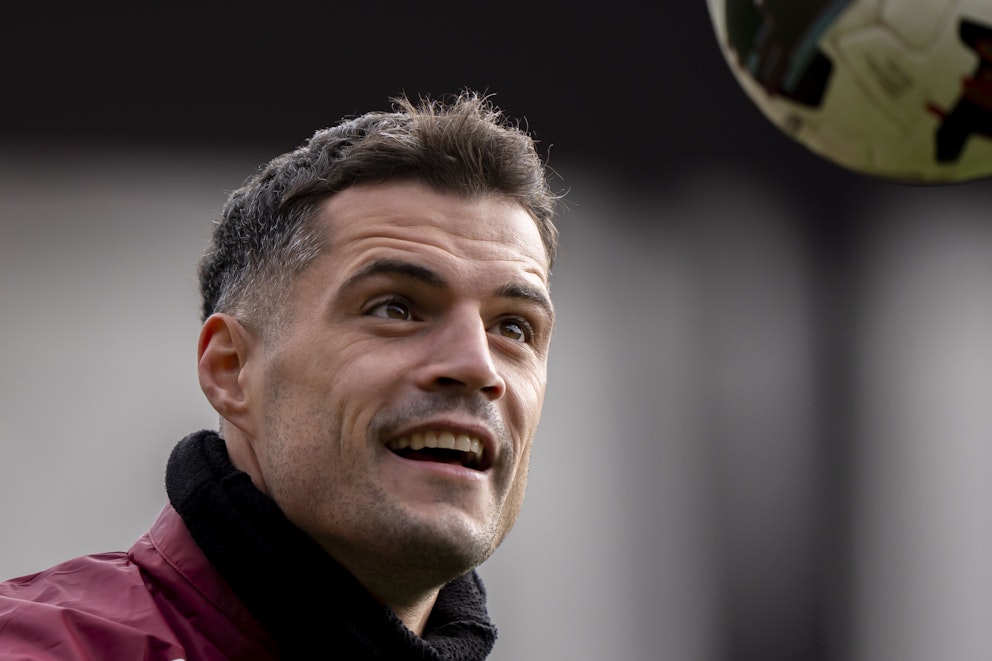 Fotboll: Uppgifter: Isak tillbaka i Newcastle – Ikonen rörd då han ger ...