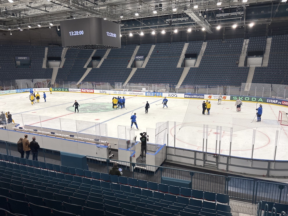 Ishockey: Duo saknas på Tre Kronors träning – Senaste nytt om Tre Kronor och VM i ishockey 2025 ...
