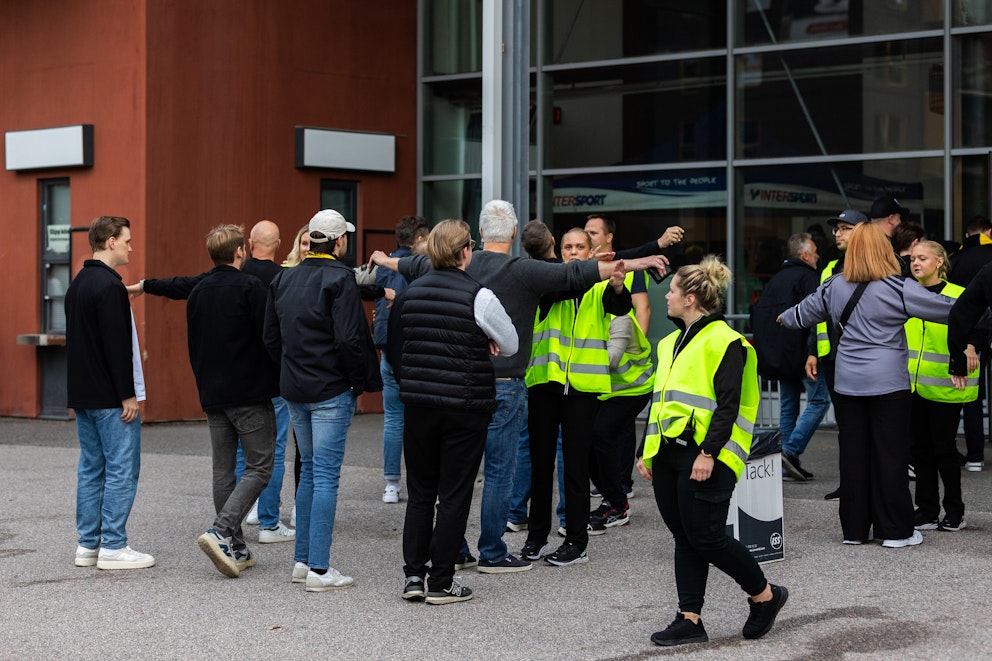 Ishockey: SVT:s expert: ”Sorgligt att det ska behöva vara så” – Senaste ...