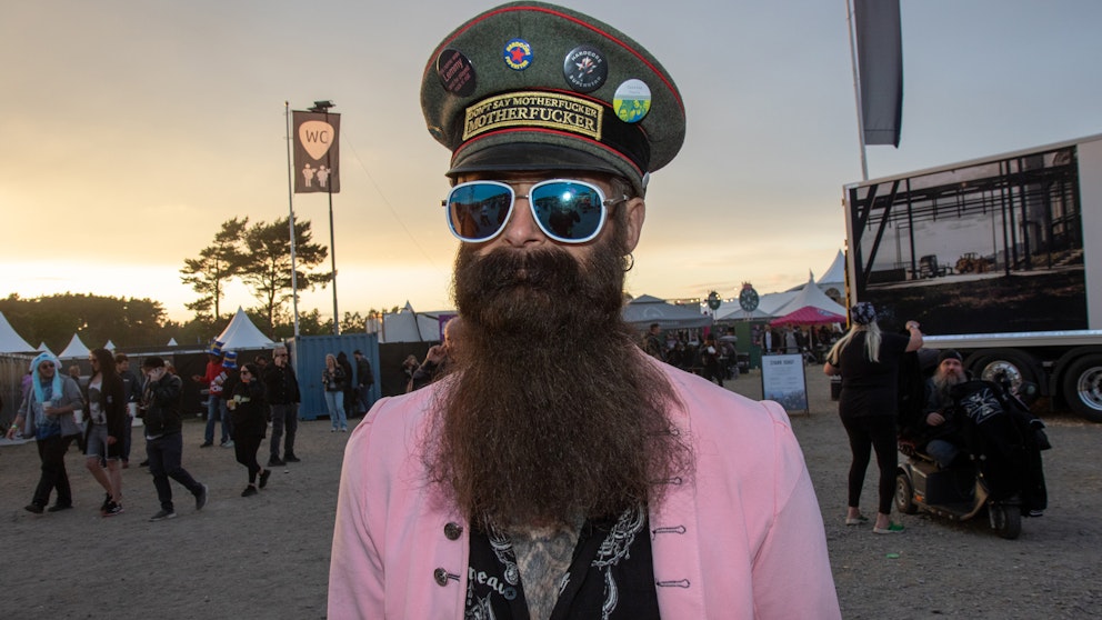 BILDEXTRA: Publik, artister och band på Sweden Rock Festival 2024 | SVT Nyheter