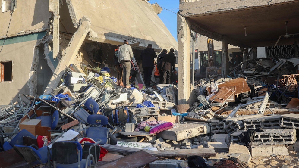 Minst tio döda i israelisk attack i centrala Gaza – Senaste nytt om ...